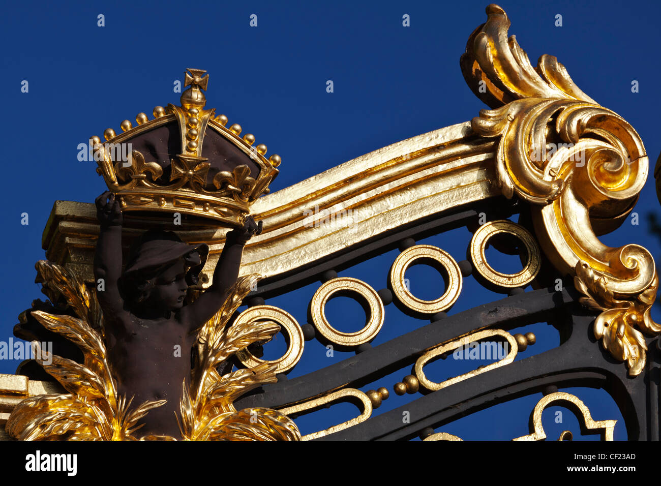 Detail on the Canada Gate at the entrance to Green Park. The gates were ...