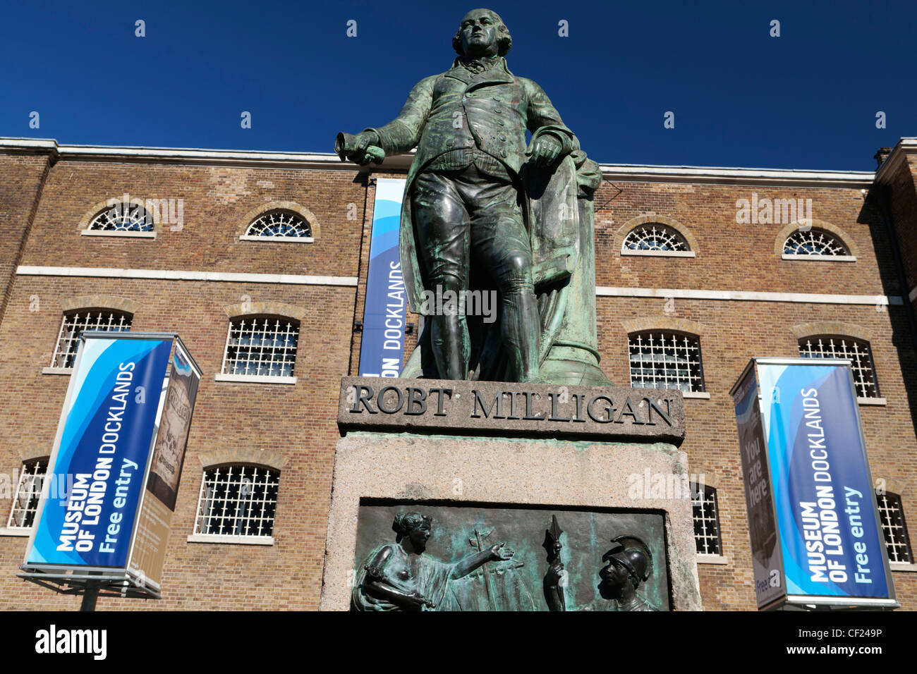 A statue of Robert Milligan (1746 ‚Äö√Ñ√¨ 1809), a prominent English ...