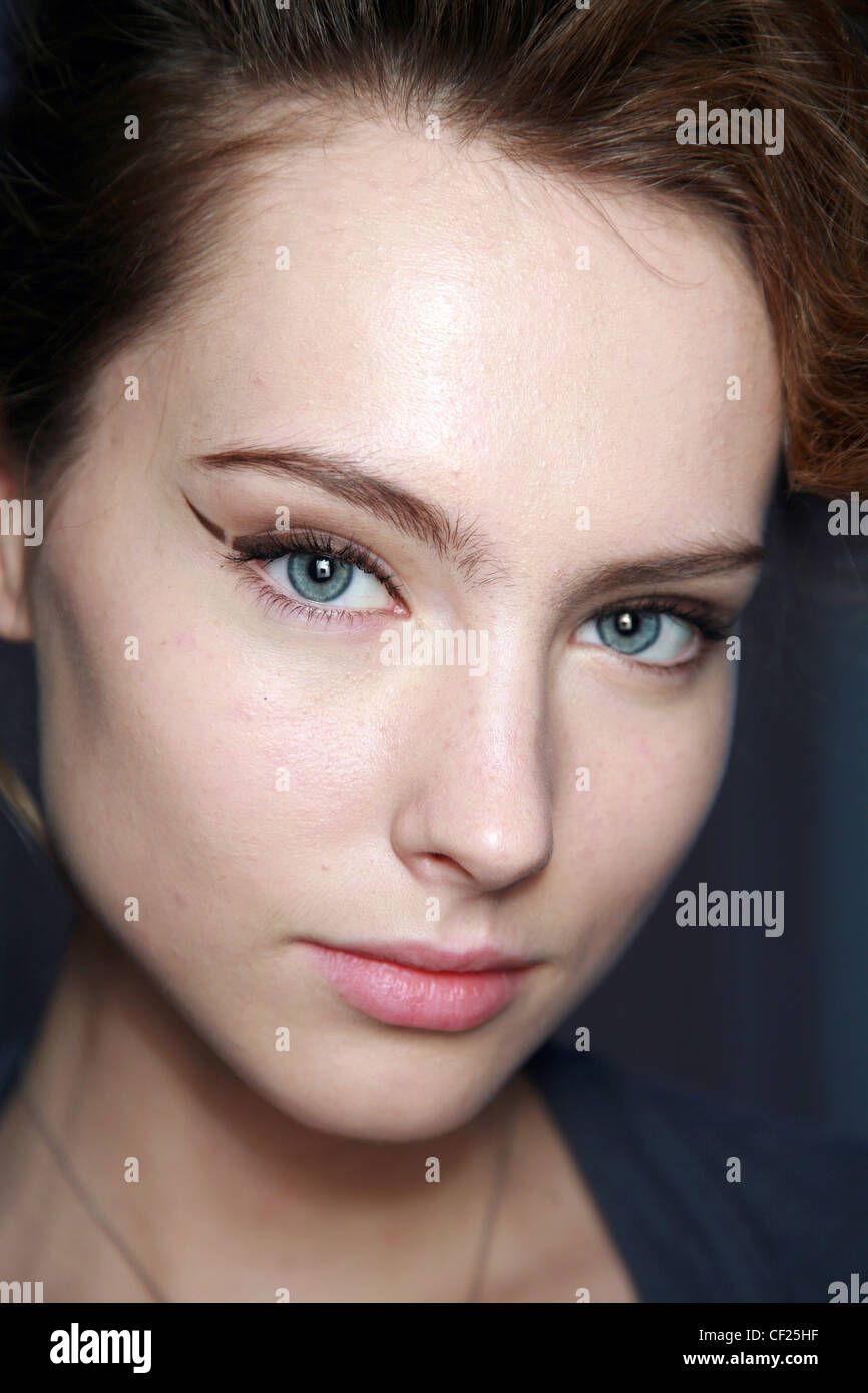 Asprey Backstage London Autumn Winter Model brunette hair off face ...
