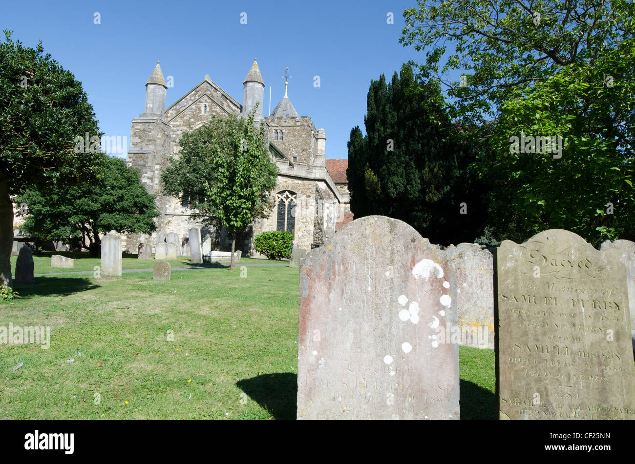 Rye church and graveyard hi-res stock photography and images - Alamy