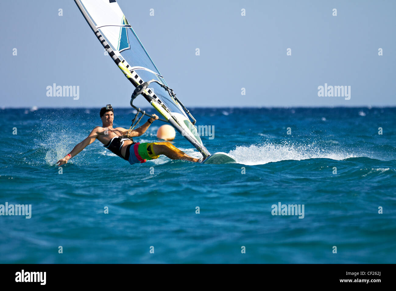 Sun touching sea surface hi-res stock photography and images - Alamy
