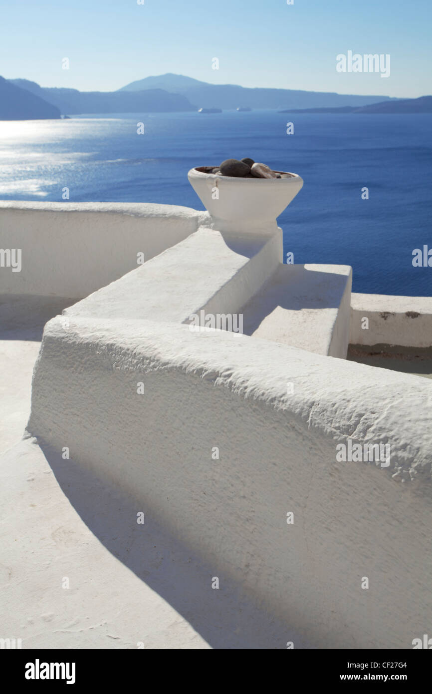 Santorini rooftop hi-res stock photography and images - Alamy