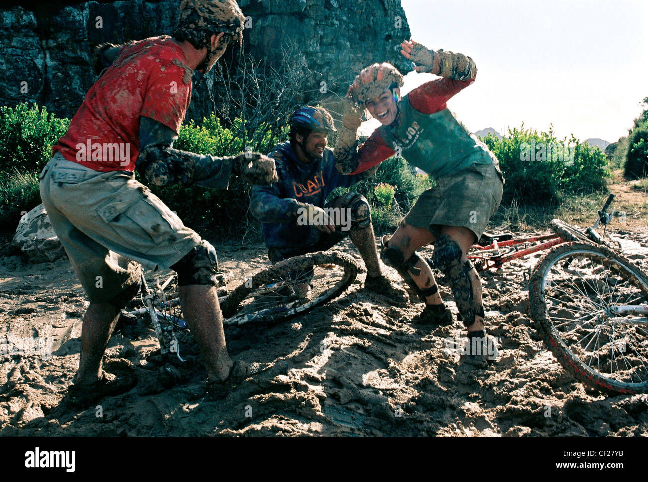 Mud fight hi-res stock photography and images - Alamy