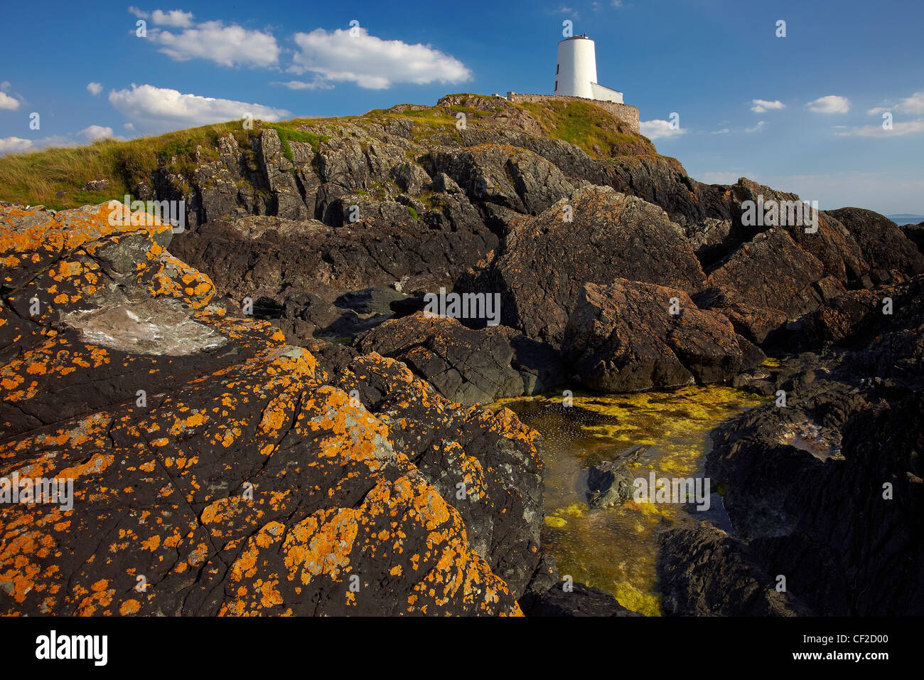 Mawr lighthouse on llanddwyn island hi-res stock photography and images ...