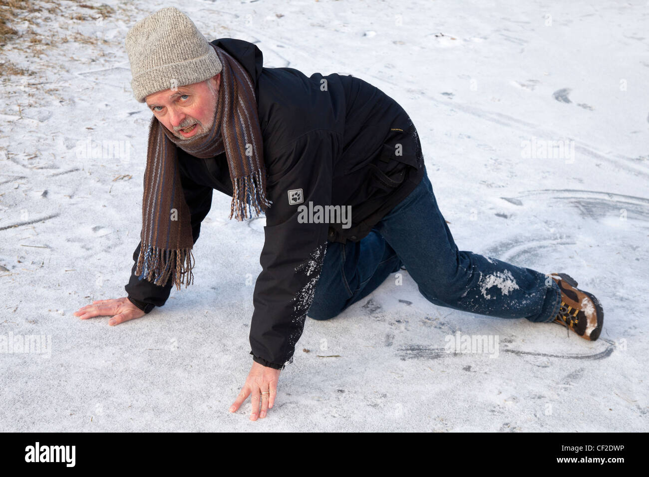 Old man falling hi-res stock photography and images - Alamy