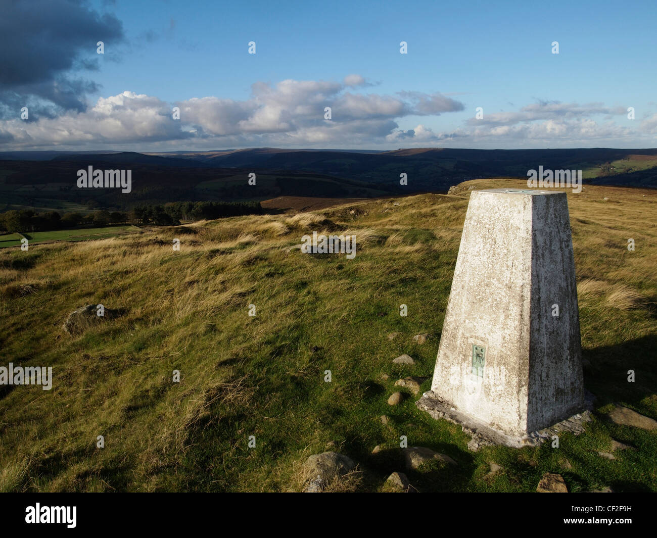 trig point, Sir William Hill, Peak District, England Stock Photo - Alamy