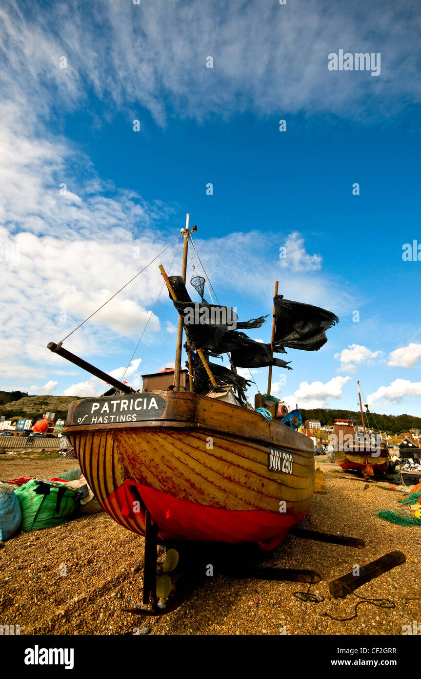 Beached boat boats hi-res stock photography and images - Alamy