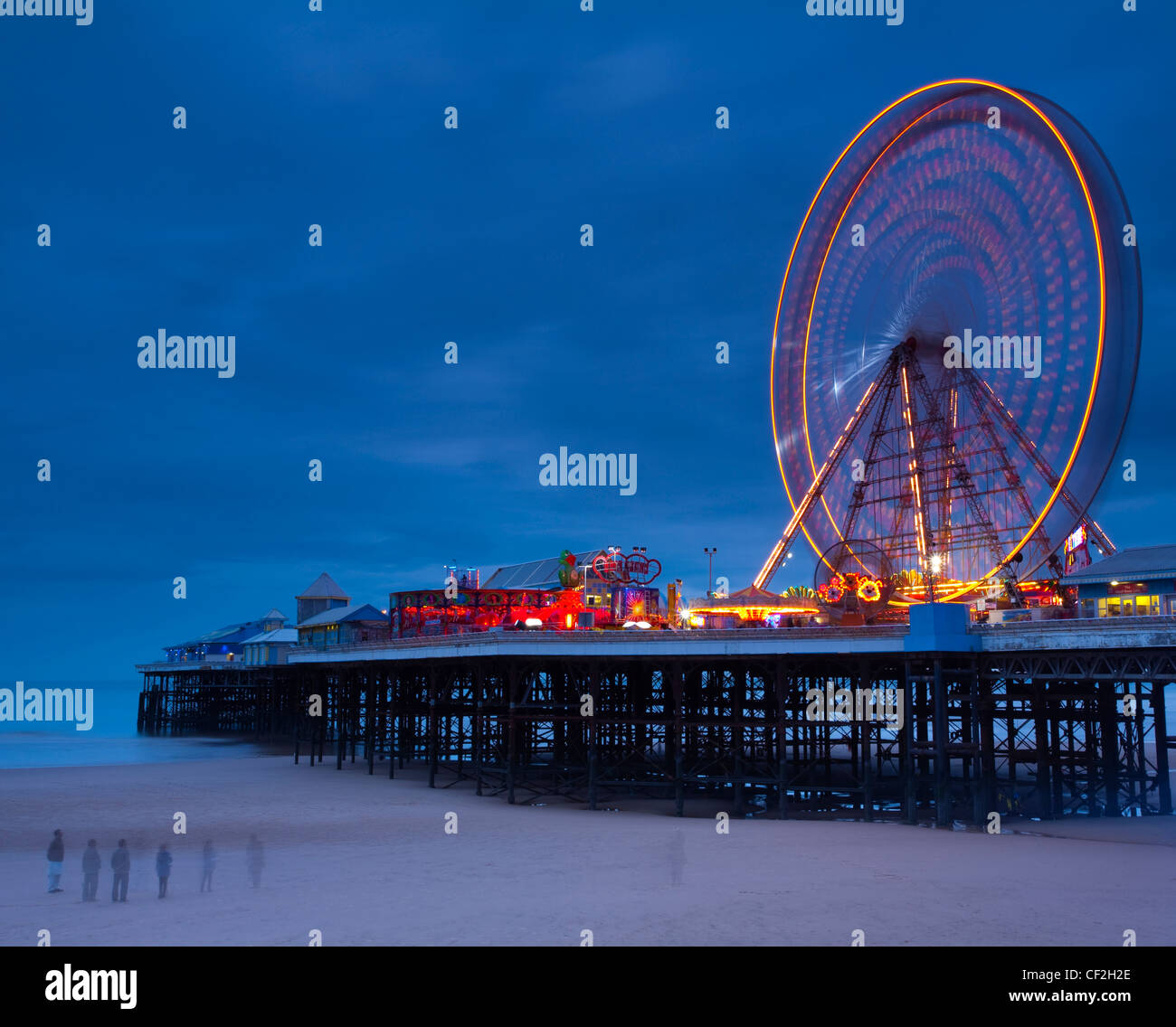 Blackpool central pier hi-res stock photography and images - Alamy