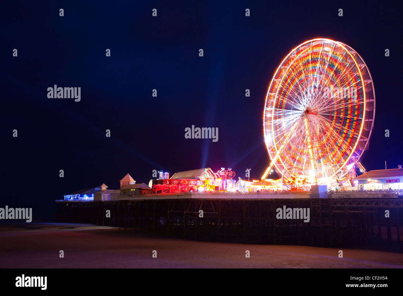Blackpool central pier hi-res stock photography and images - Alamy