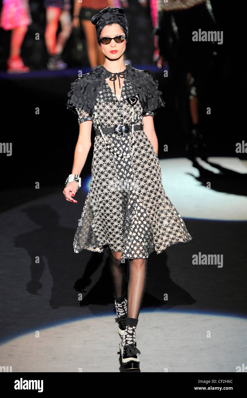 Anna Sui New York Ready to WearSpringSummer 2012 Stock Photo - Alamy