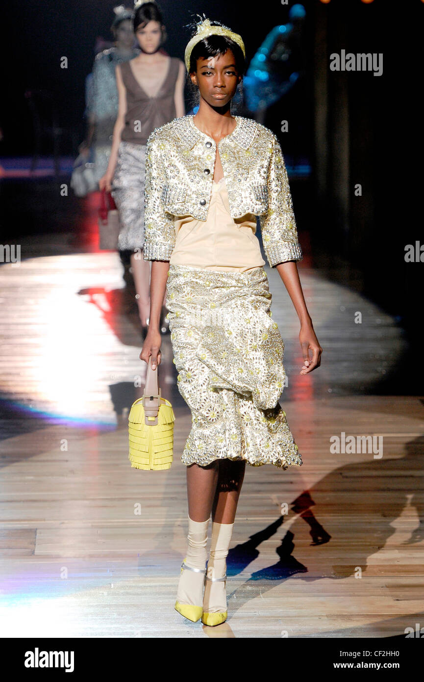 Marc Jacobs New York Ready to WearSpringSummer 2012 Stock Photo - Alamy