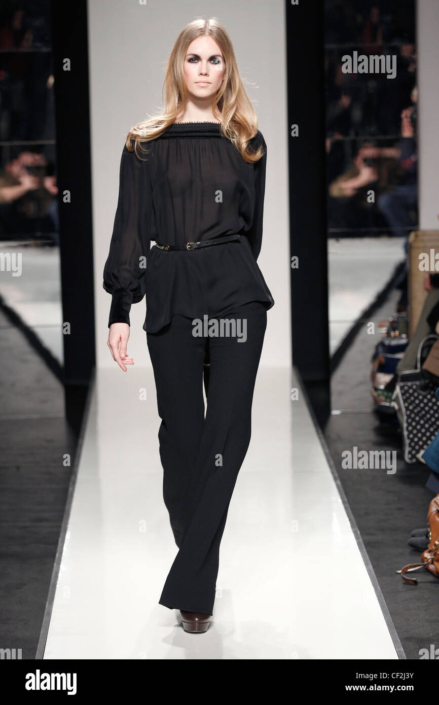 Etienne aigner hi-res stock photography and images - Alamy