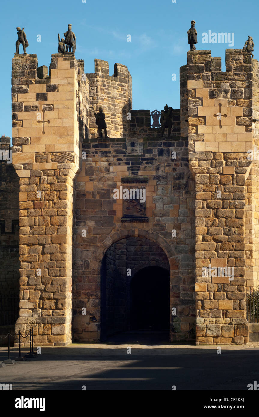 Alnwick castle Stock Photo - Alamy