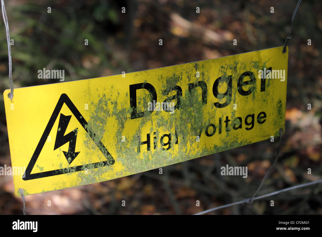 Danger high voltage sign hi-res stock photography and images - Alamy