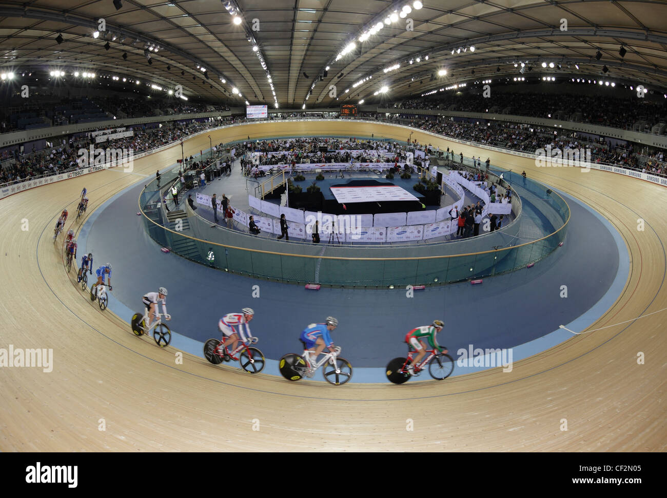 London olympic velodrome track cycling bike racing Stock Photo - Alamy