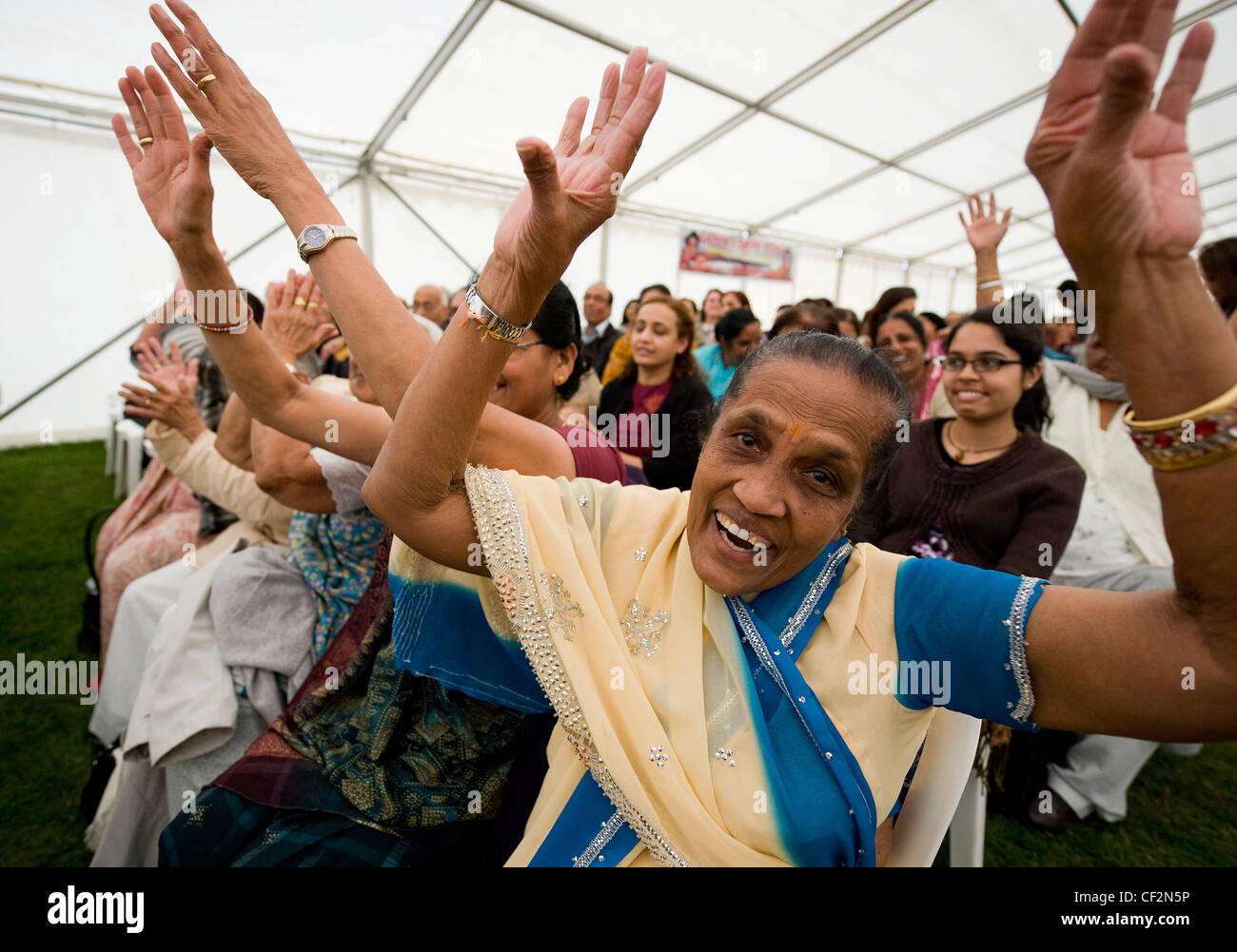 Devotees hi-res stock photography and images - Alamy