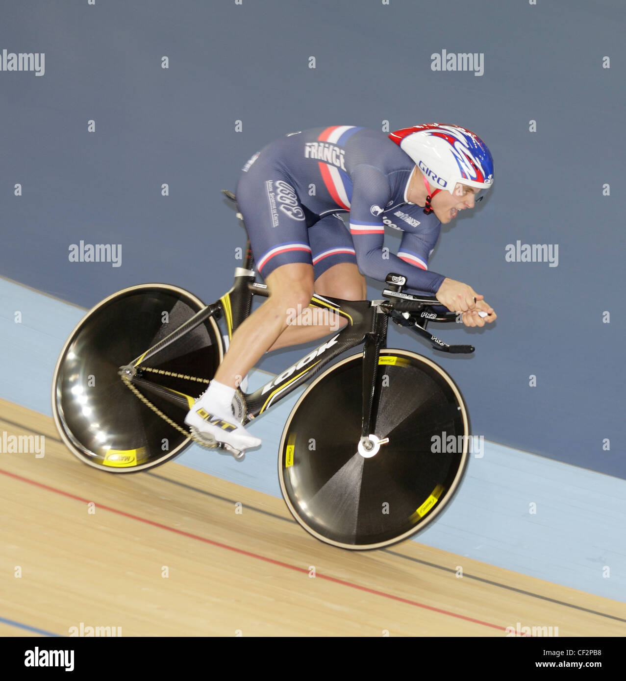 London olympic velodrome track cycling bike racing Stock Photo - Alamy