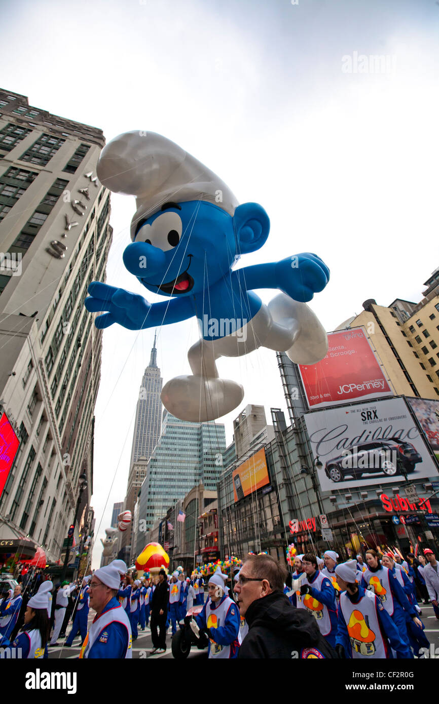 Thanksgiving Parade in New York City Stock Photo - Alamy