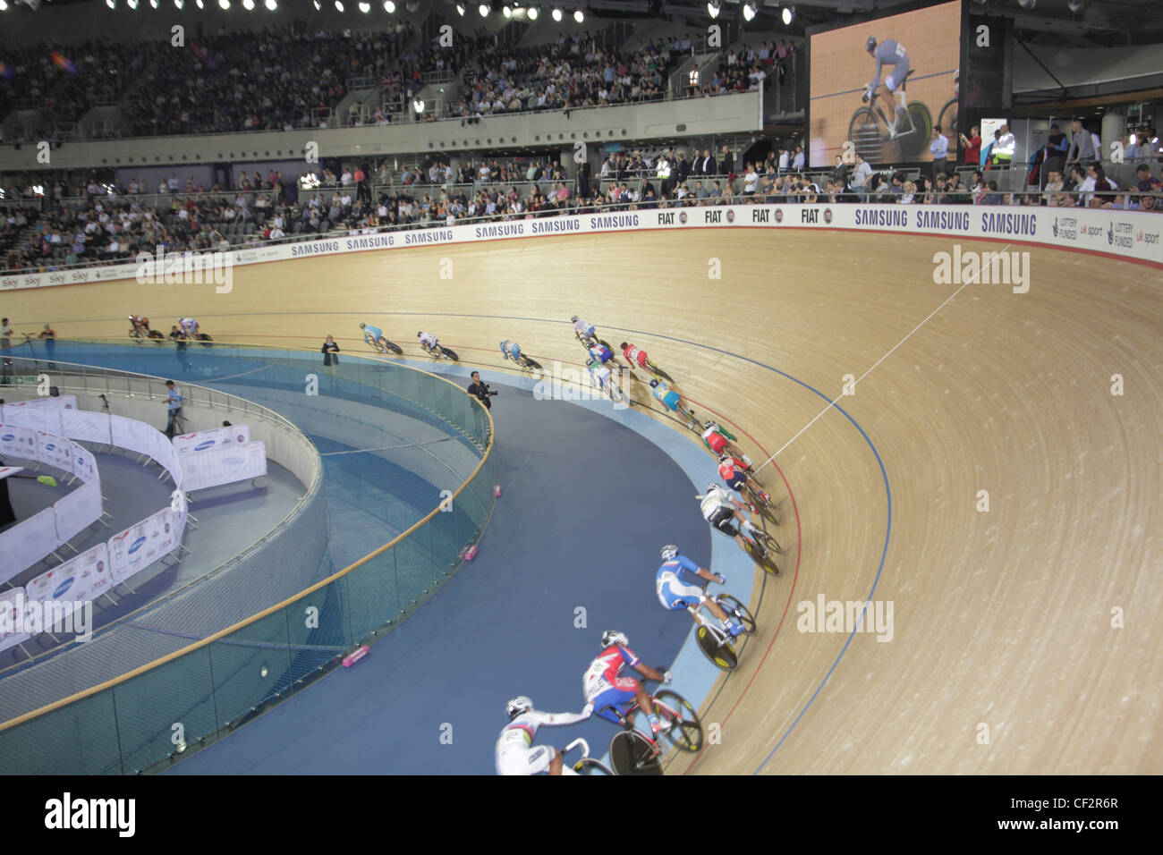 London olympic velodrome track cycling bike racing Stock Photo - Alamy