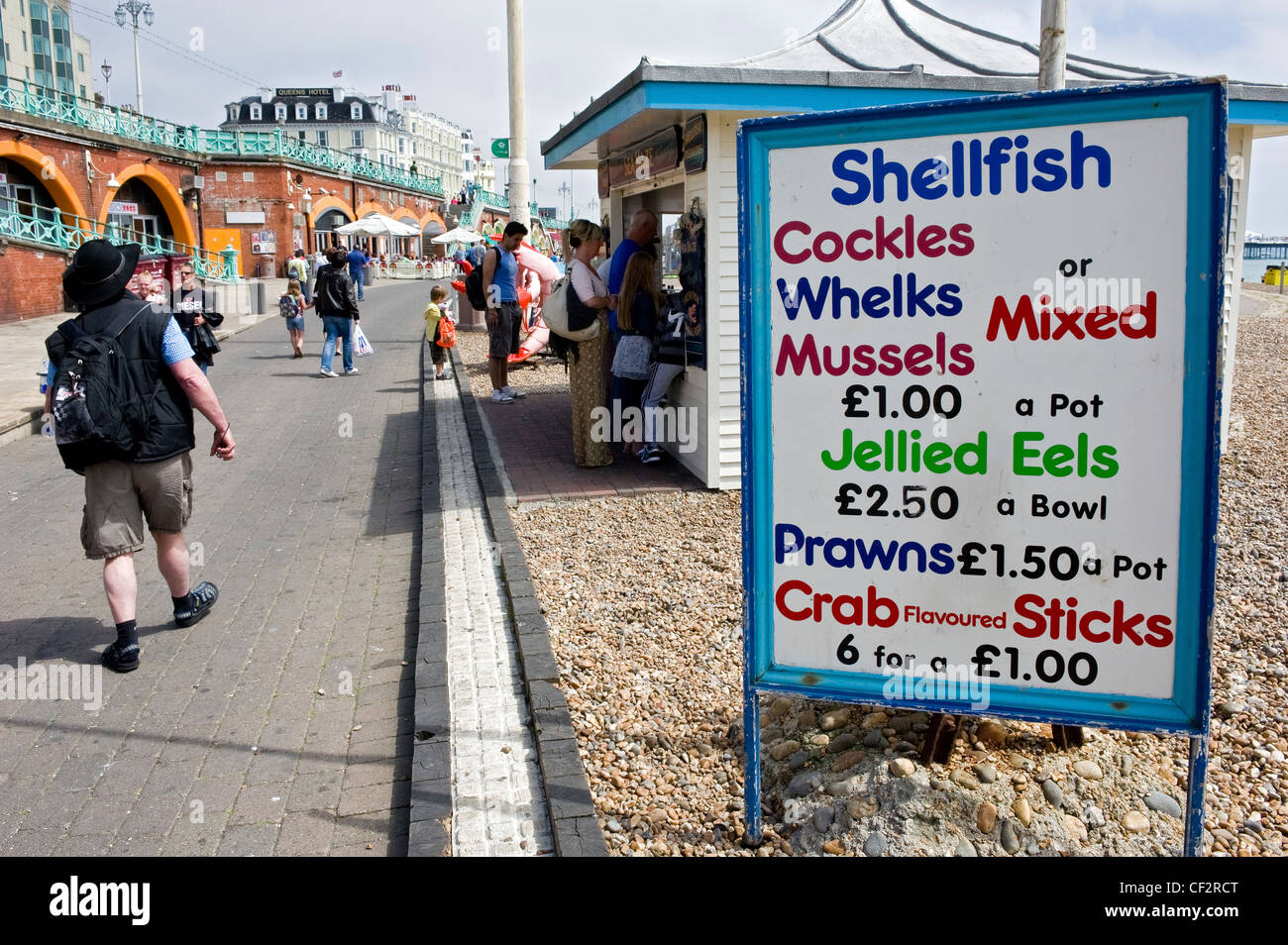 Food sign on the promenade hi-res stock photography and images - Alamy