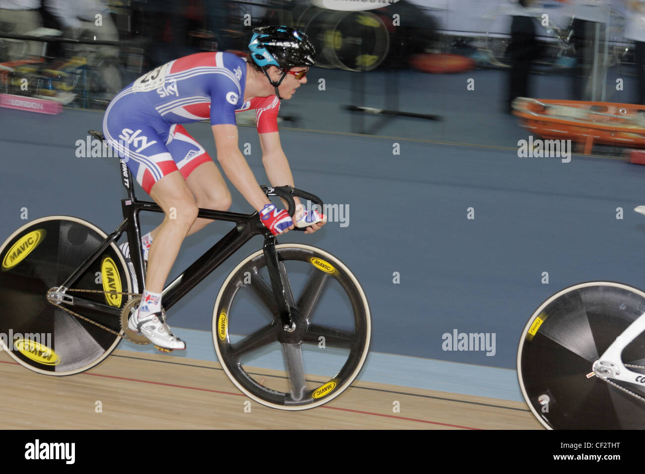 London olympic velodrome track cycling bike racing Stock Photo - Alamy