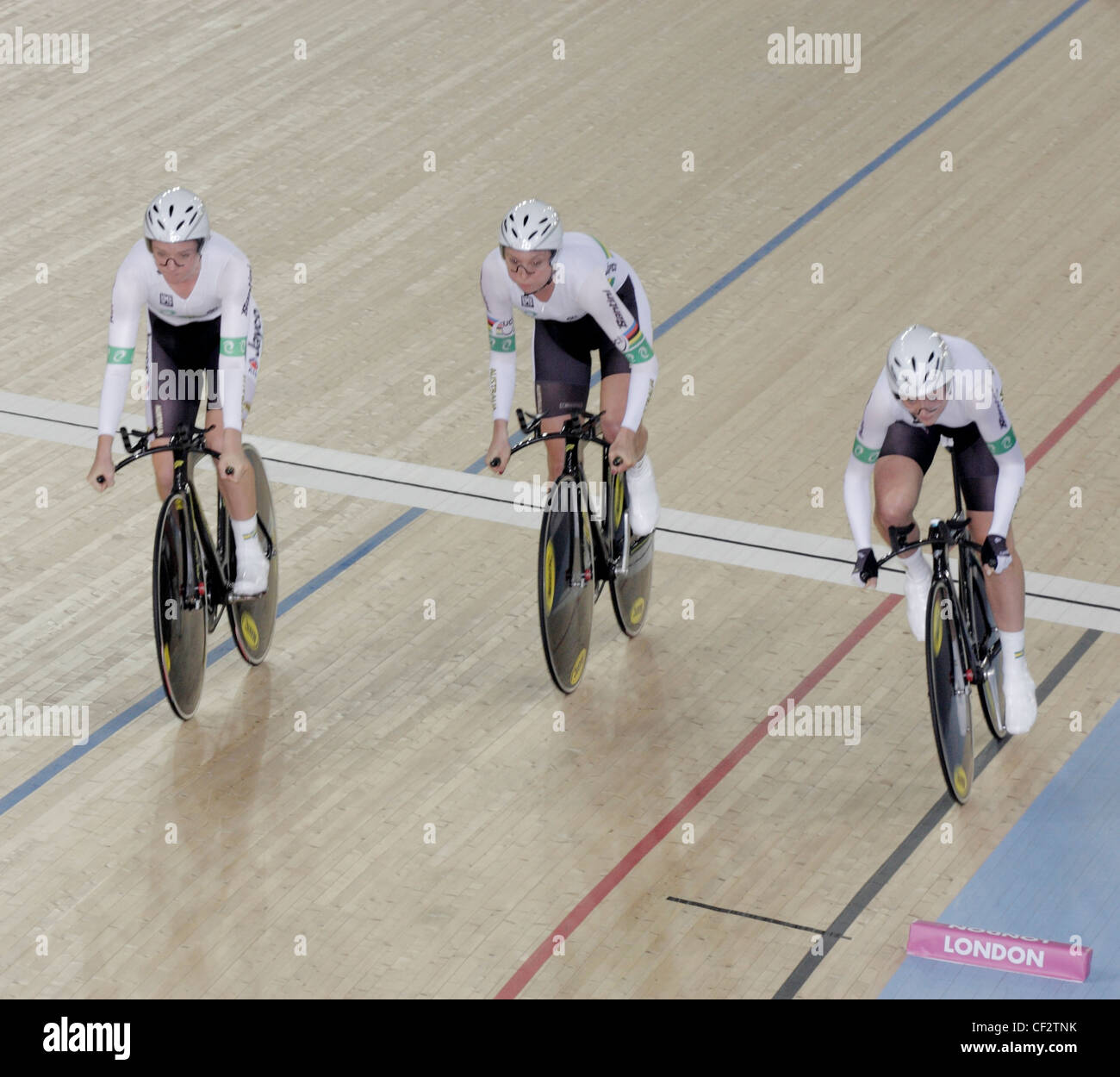 London olympic velodrome track cycling bike racing Stock Photo - Alamy