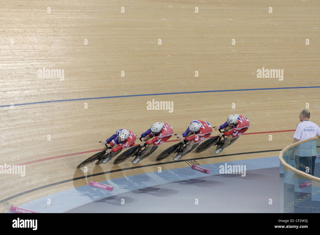 London olympic velodrome track cycling bike racing mens team pursuit ...