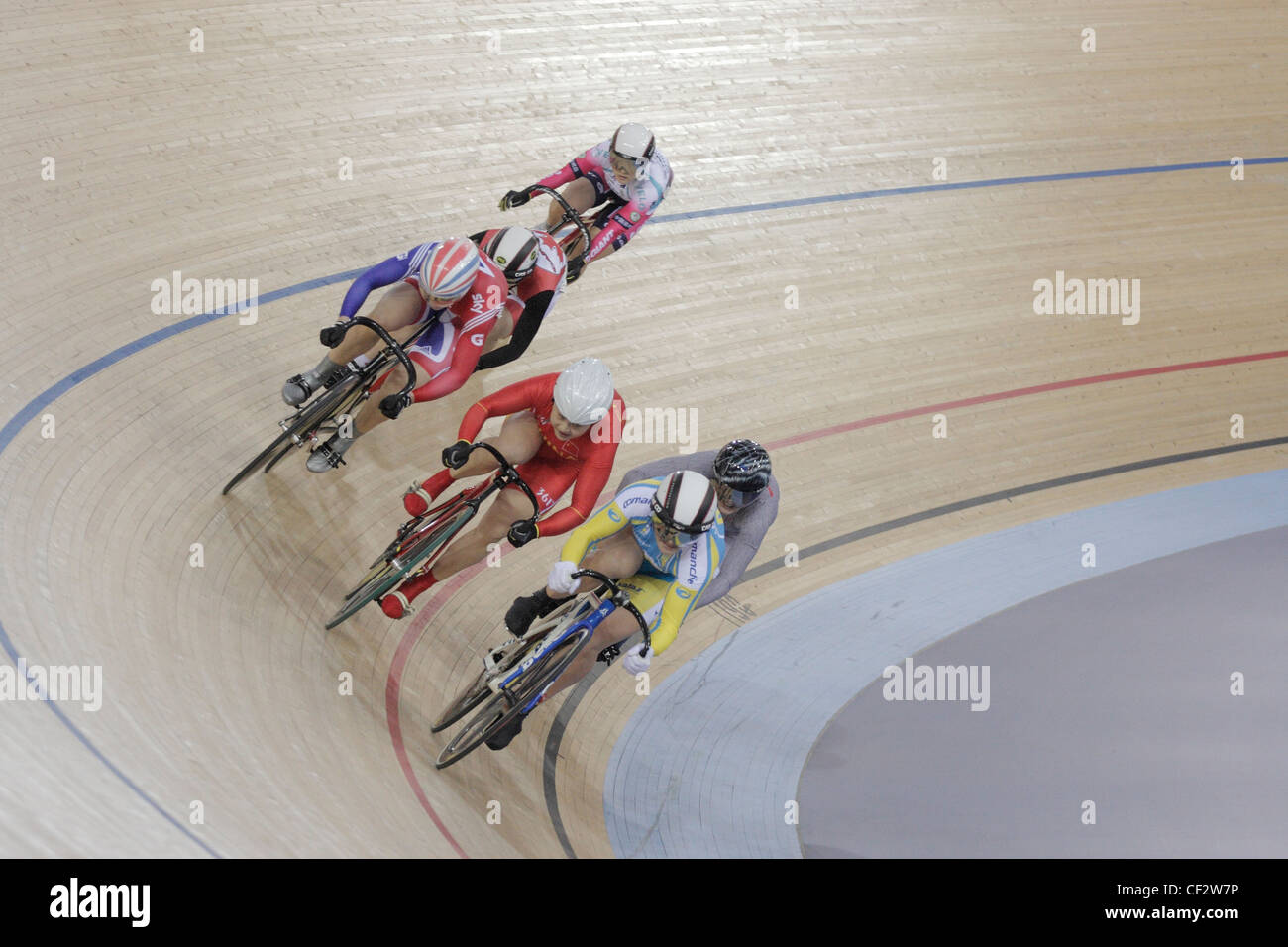 London olympic velodrome track cycling bike racing Stock Photo - Alamy