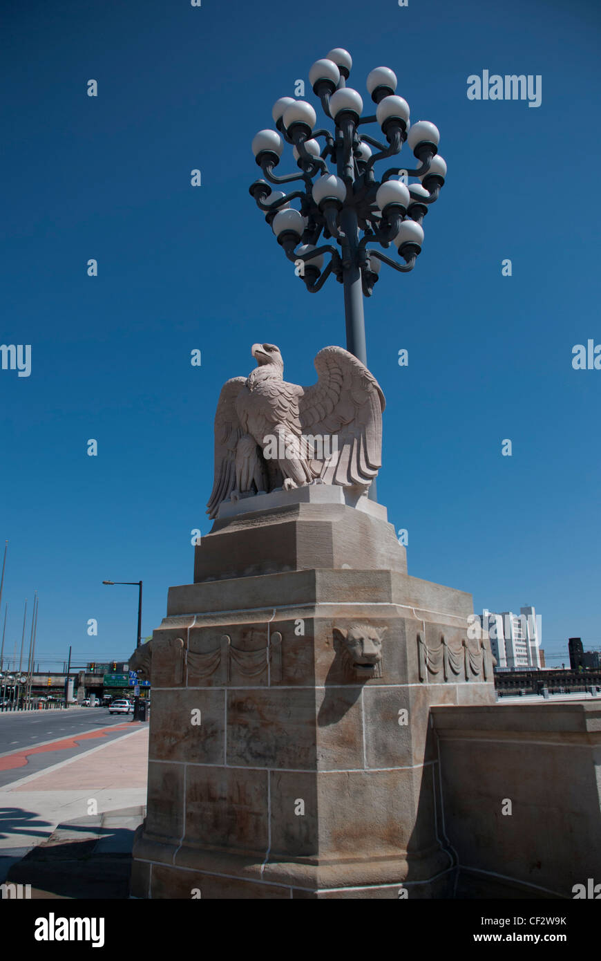 Statue with lamp hi-res stock photography and images - Alamy