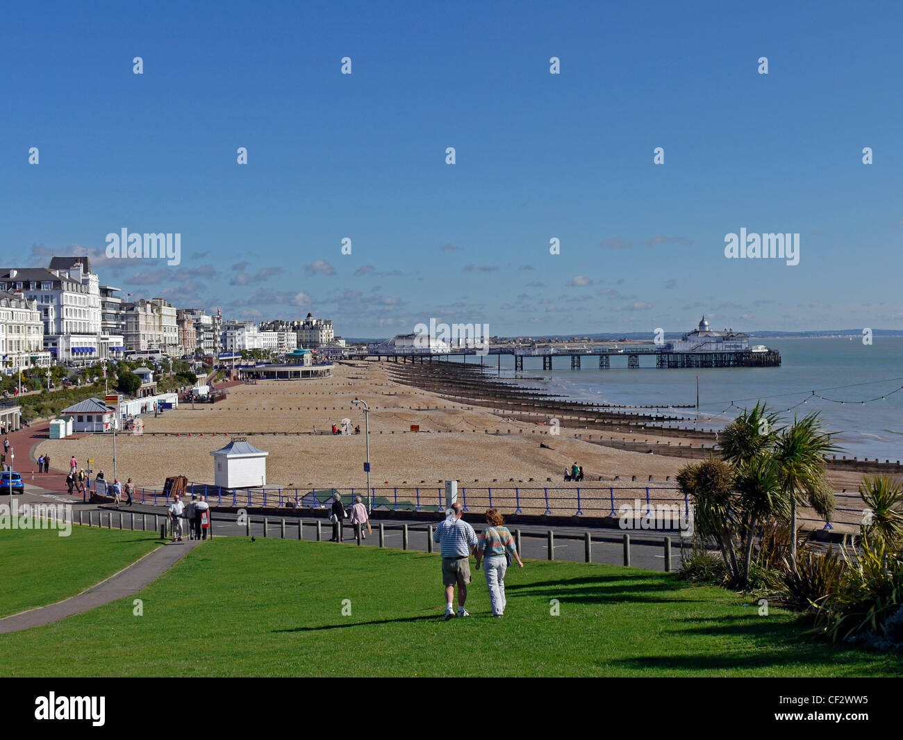 Eastbourne seafront beach promenade pier hi-res stock photography and ...