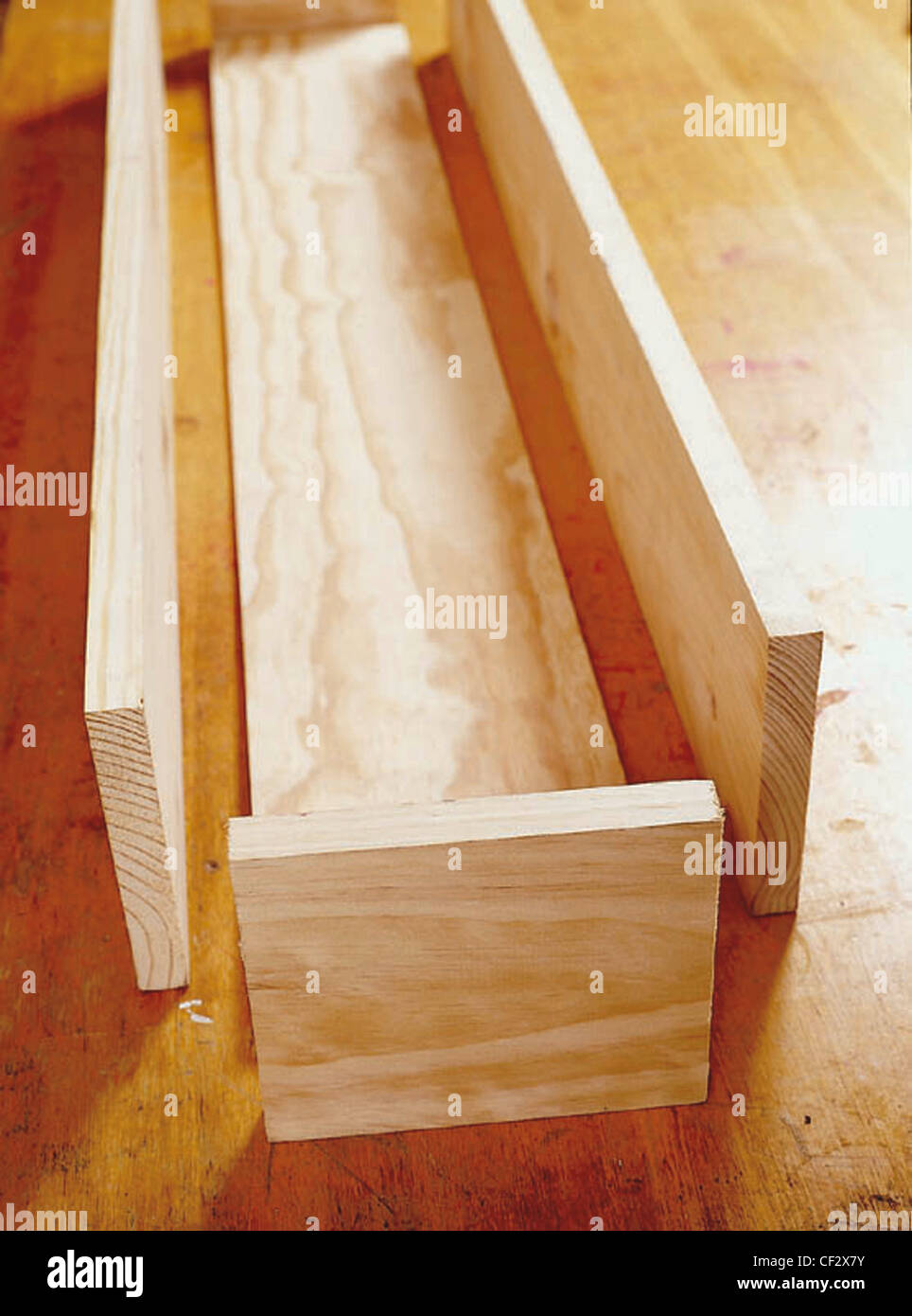 "Easy Living" TO MAKE STEP BY STEP: Five pieces of wood laid out on ...
