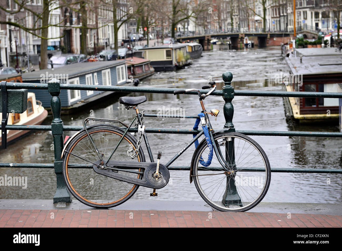 Dutch canal bridge hi-res stock photography and images - Alamy