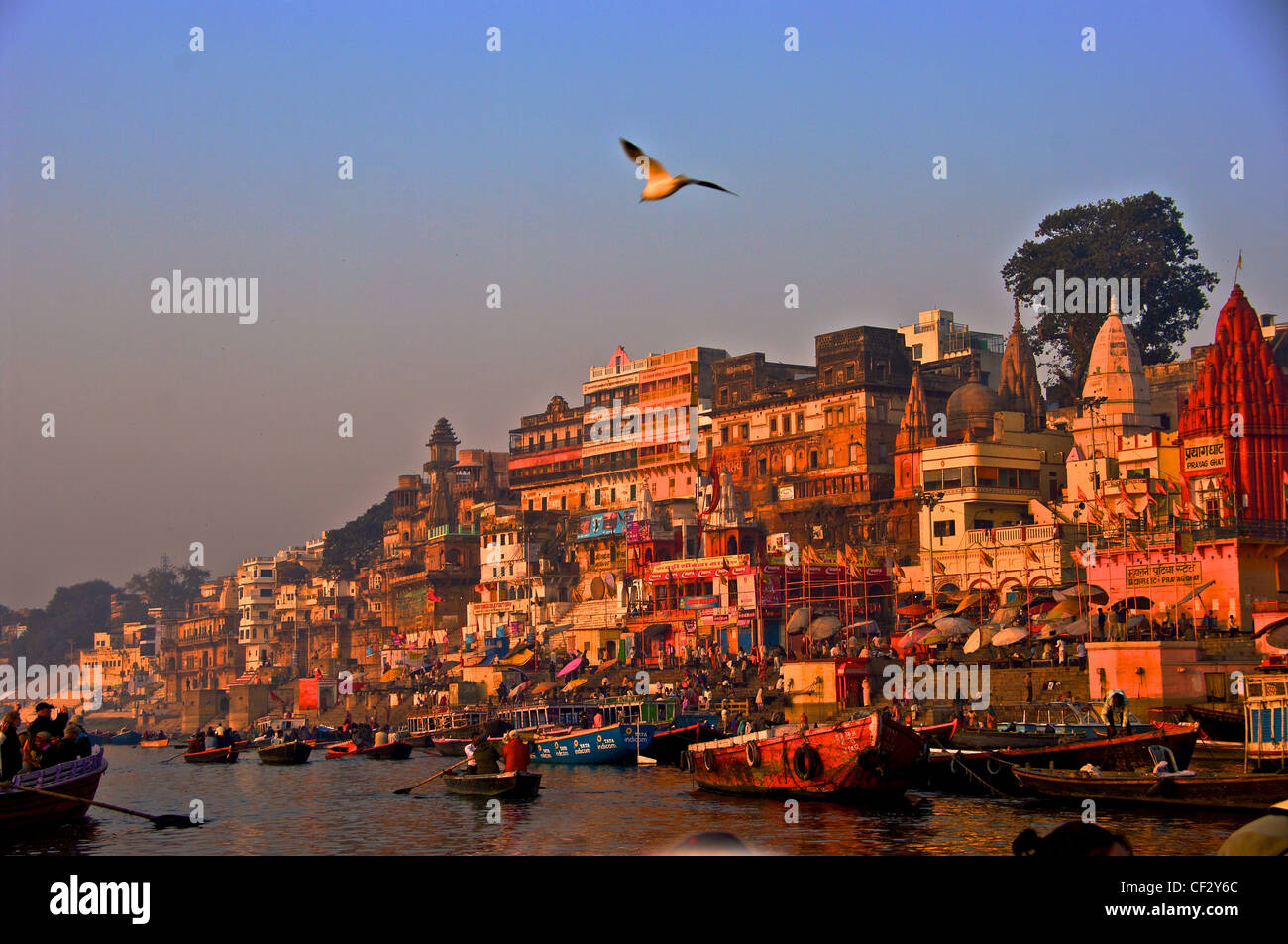 Varanasi hi-res stock photography and images - Alamy