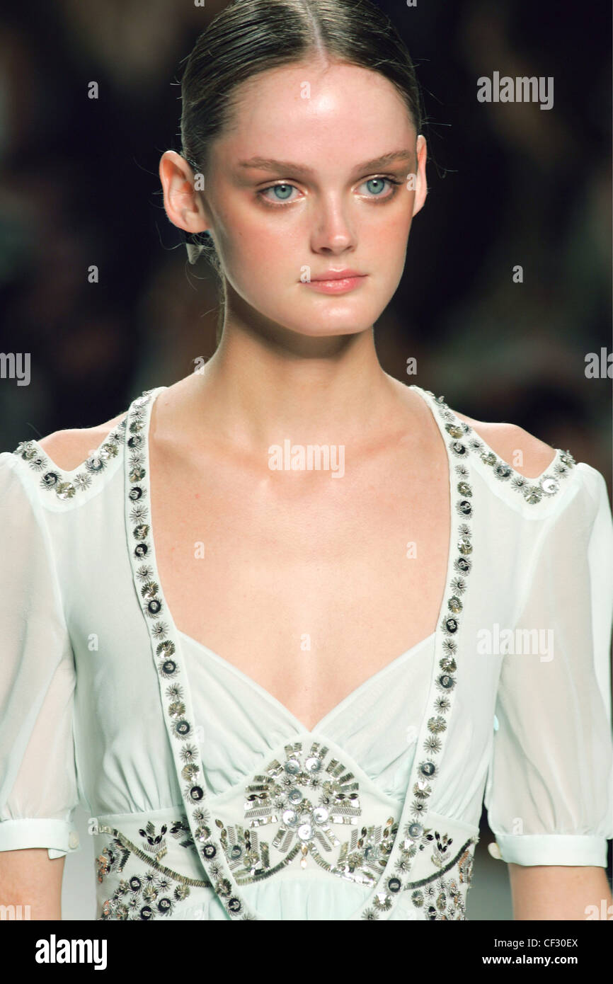 Pucci ready wear milan model hi-res stock photography and images - Alamy