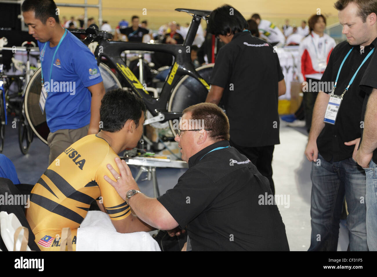 London olympic velodrome track cycling bike racing Stock Photo - Alamy