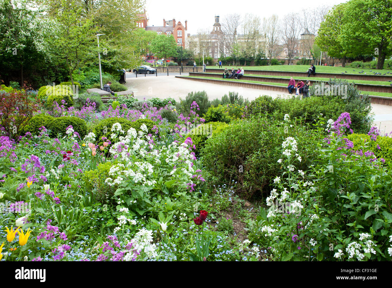 Small Urban Park Uk People High Resolution Stock Photography and Images ...