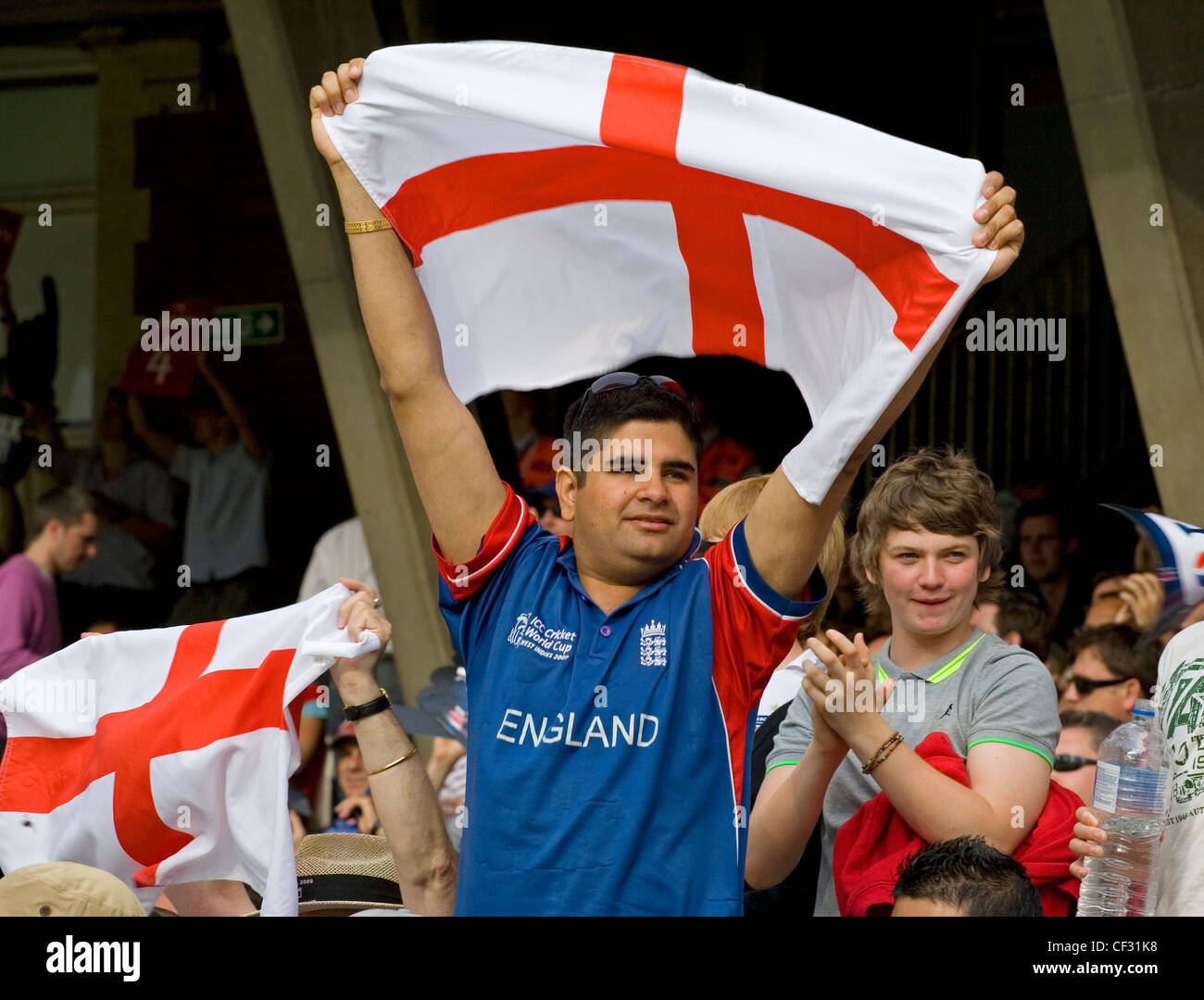 England english cricket fan crowd hi-res stock photography and images ...