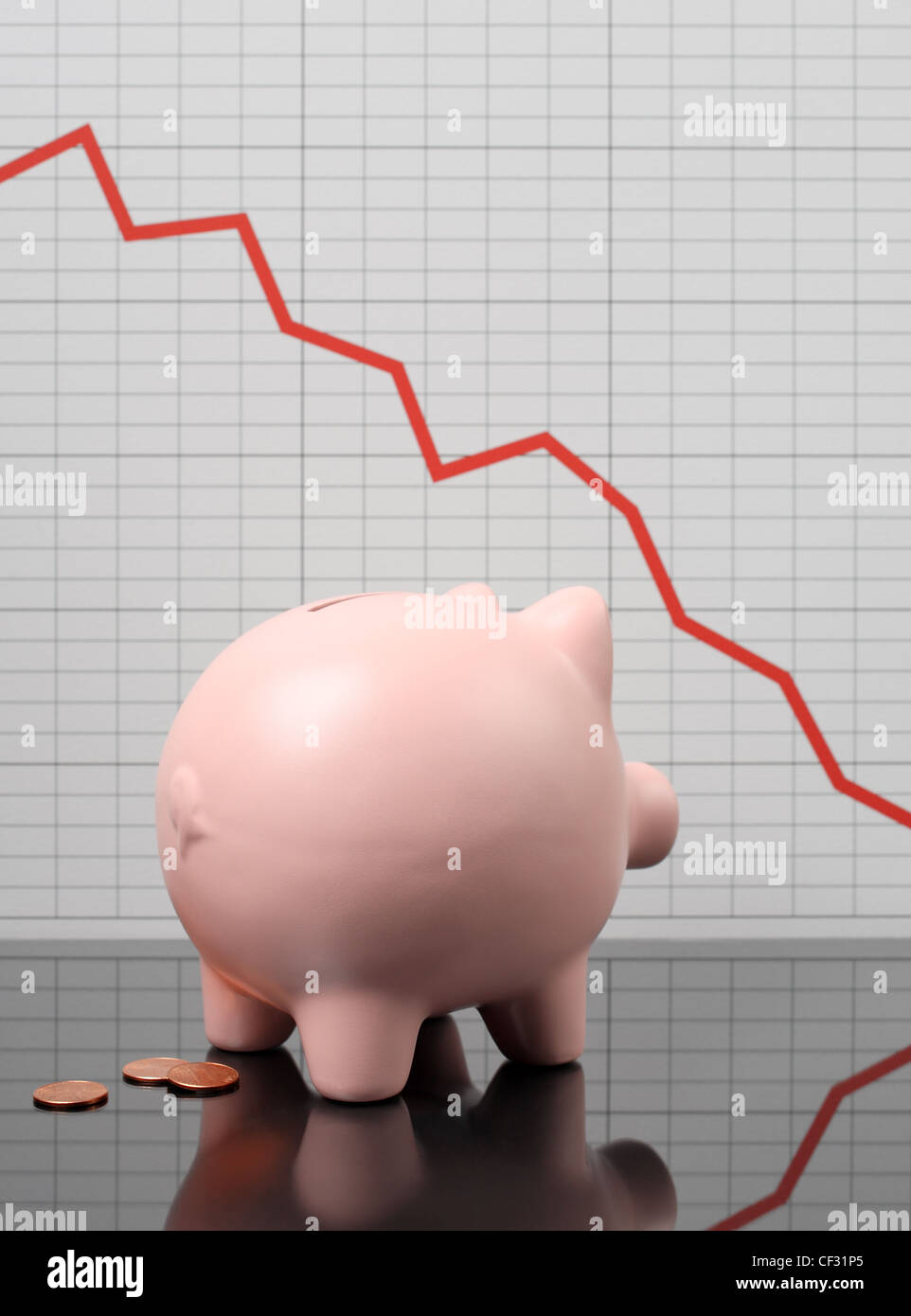 Sales report graph decline hi-res stock photography and images - Alamy