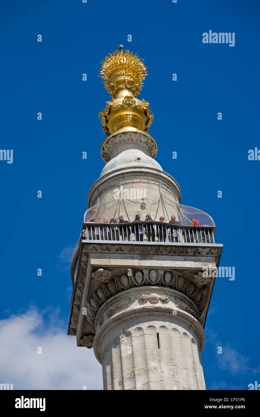 Looking up the Monument to the viewing platform and flame at the top ...