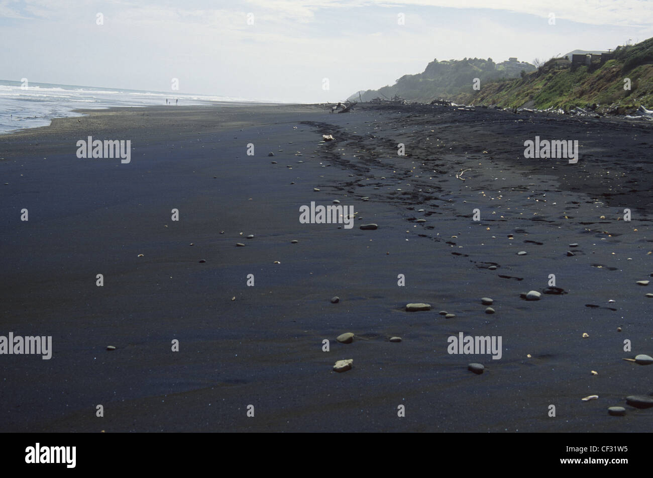 New Zealand Mokau Black Beach Stock Photo - Alamy