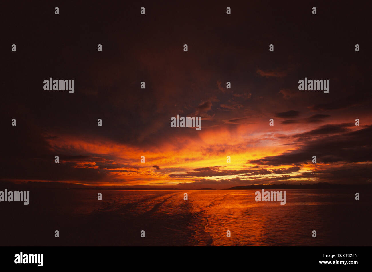 red sky at night sunset sunrise Stock Photo - Alamy