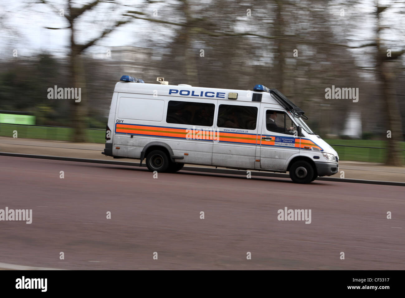 City london police vehicle van hi-res stock photography and images - Alamy