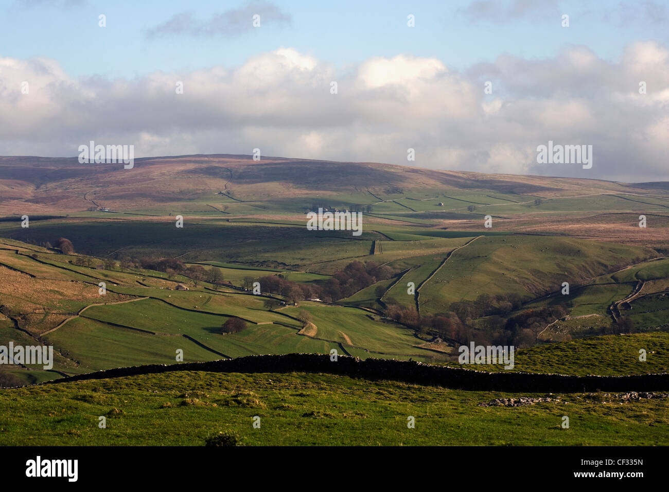 Fountain Fell Stainforth Yorkshire Dales England Stock Photo - Alamy