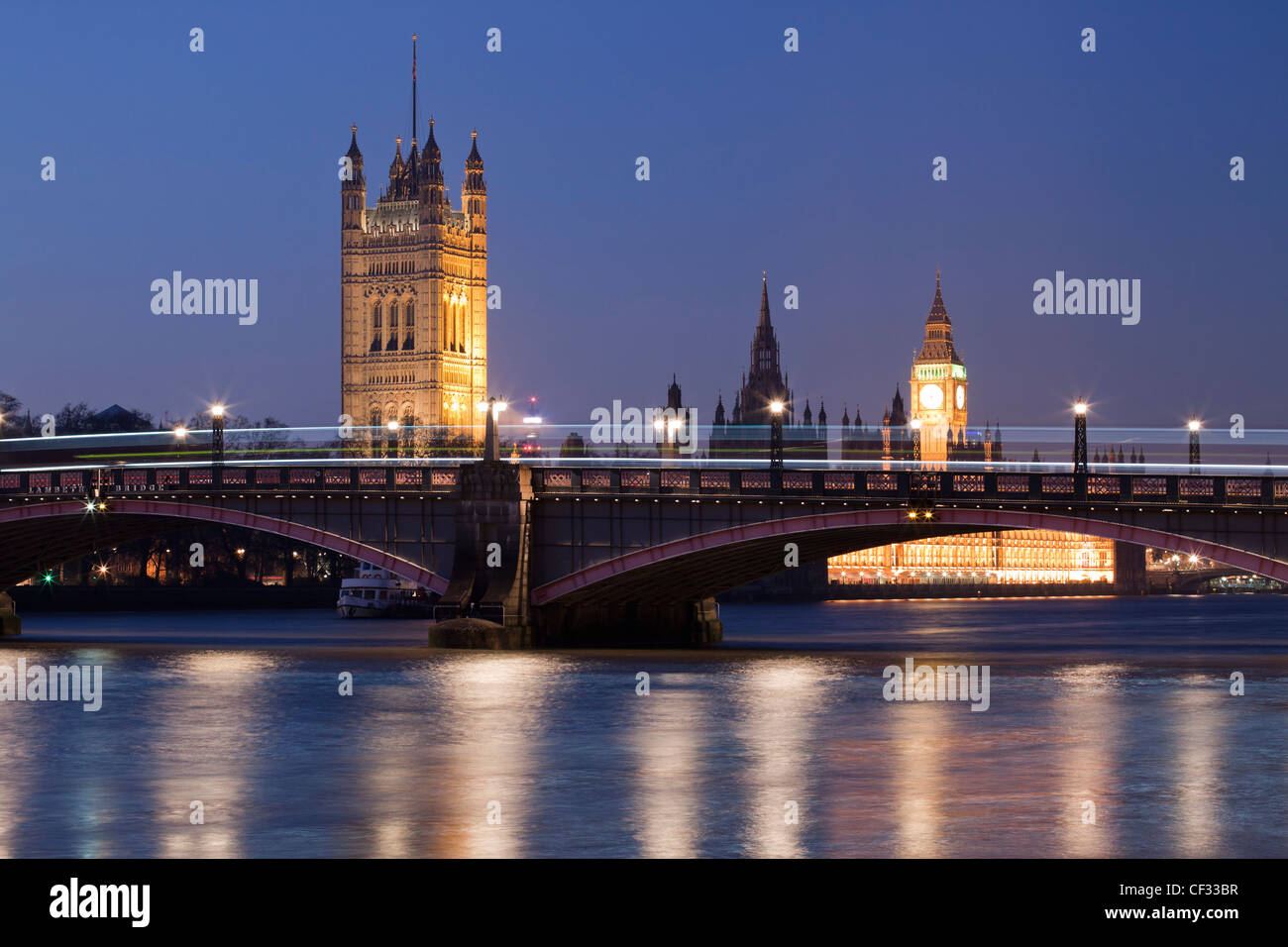 London skyline dusk big ben hi-res stock photography and images - Alamy
