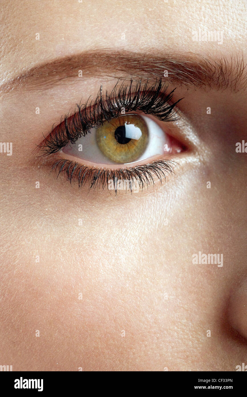 Female, eye with heavy mascara Stock Photo - Alamy