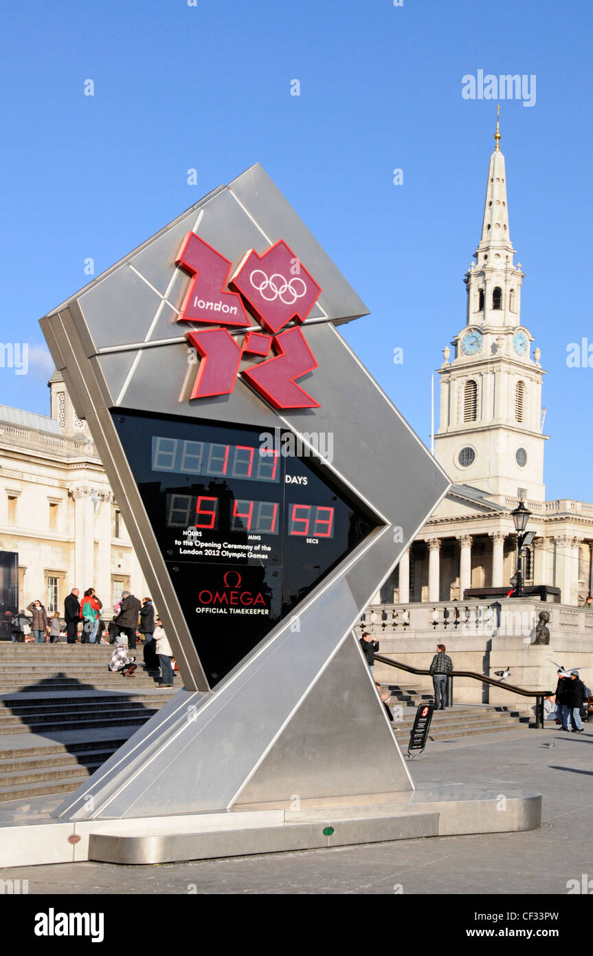 Winter Omega countdown clock quiet Trafalgar Square counting for ...