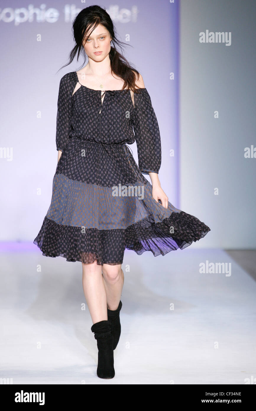 Canadian model coco rocha hi-res stock photography and images - Alamy