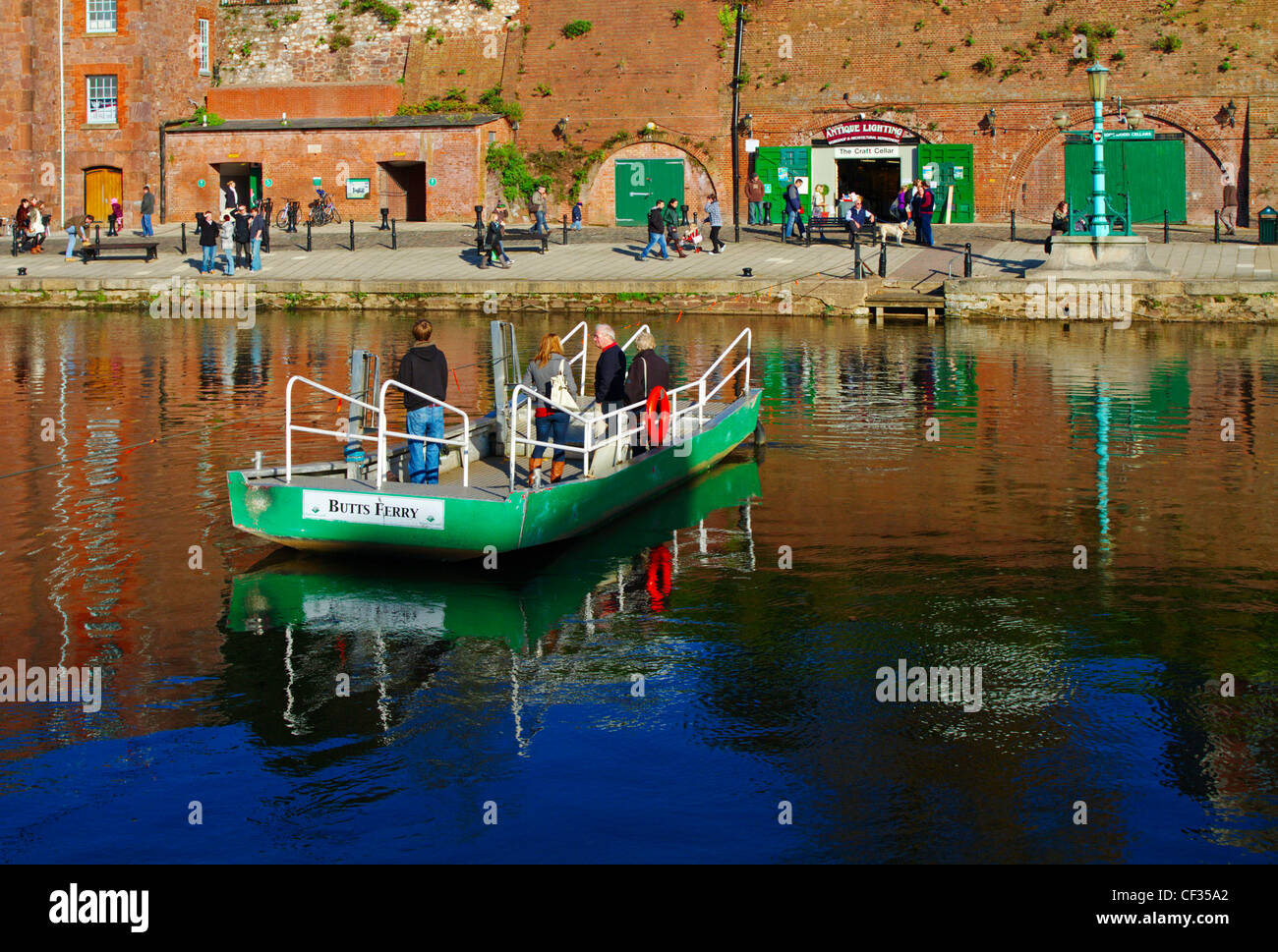 Rope operated hi-res stock photography and images - Alamy