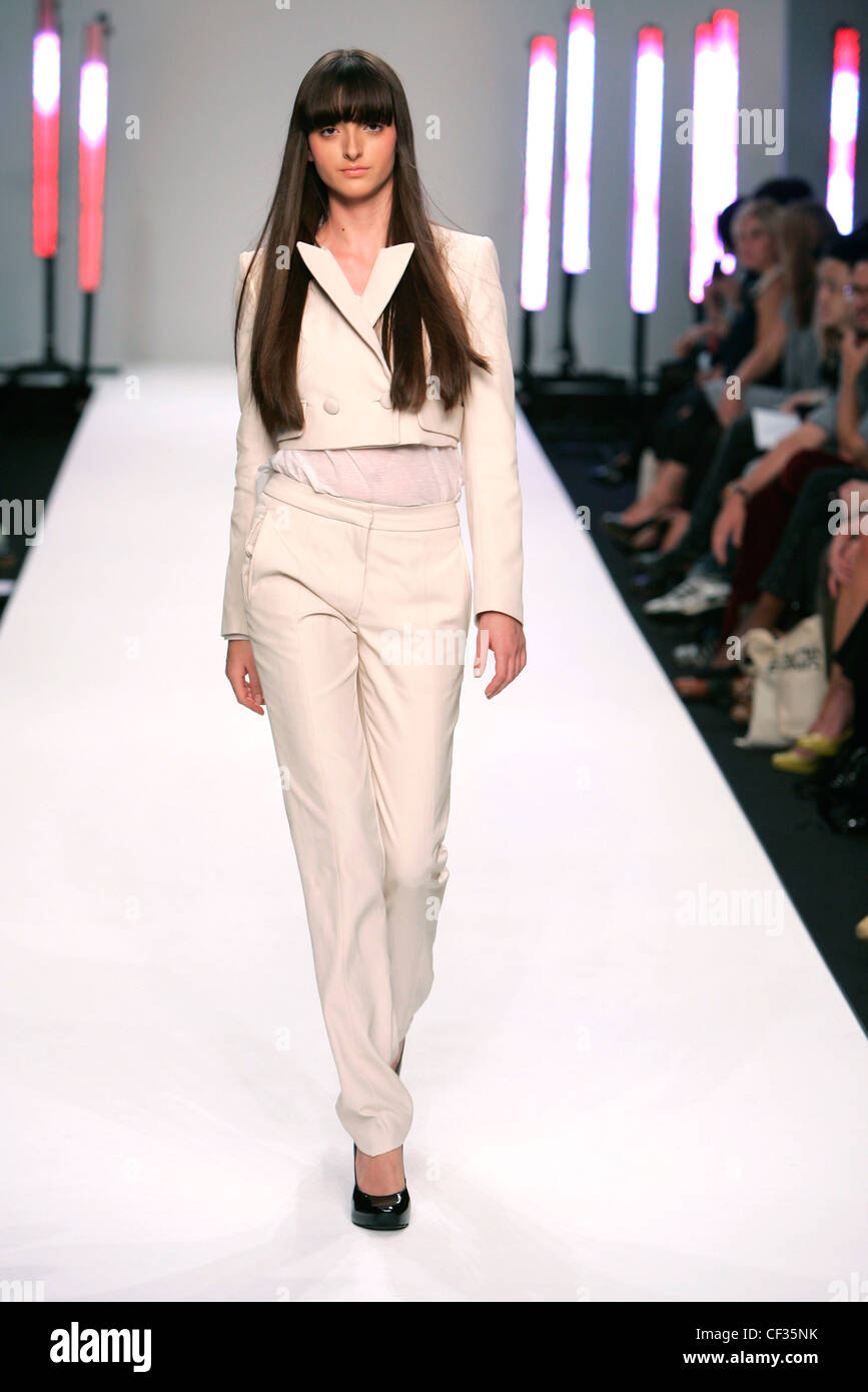 Black cropped suit jacket hi-res stock photography and images - Alamy