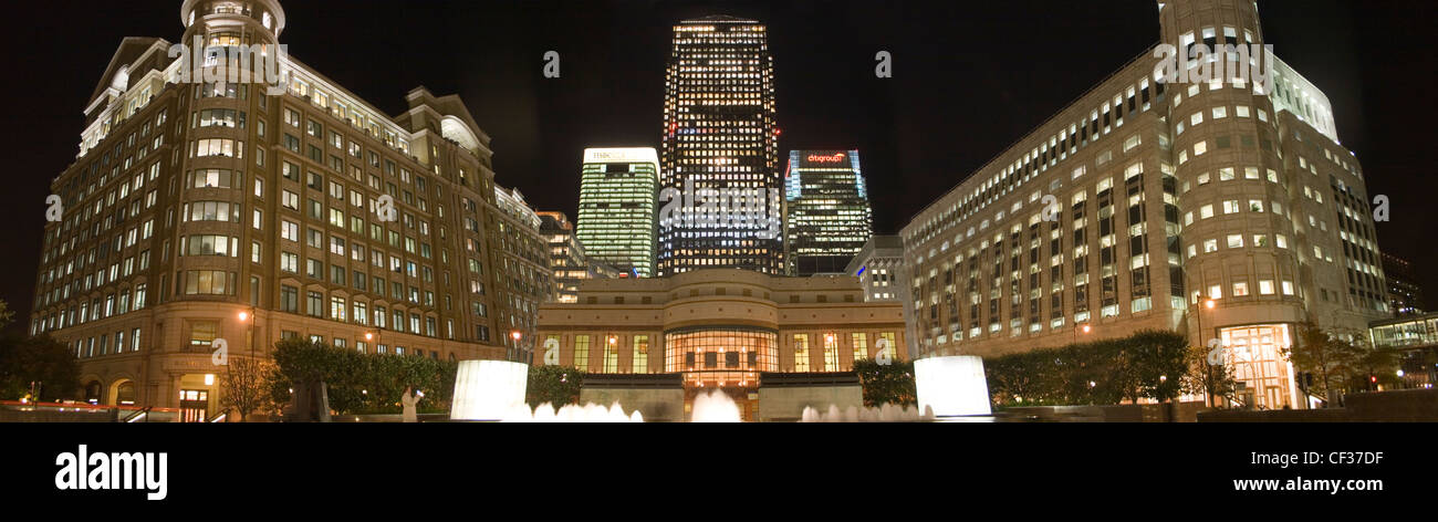 Cabot Square at night Stock Photo - Alamy